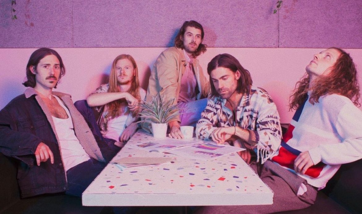 Ten Fé - The latest news & reviews - Indie is not a genre